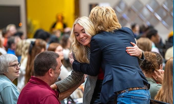 Kami Stanfield, Cale Horsch win Snyder Prize; Sarah Lazzari is Faculty Member of the Year ...